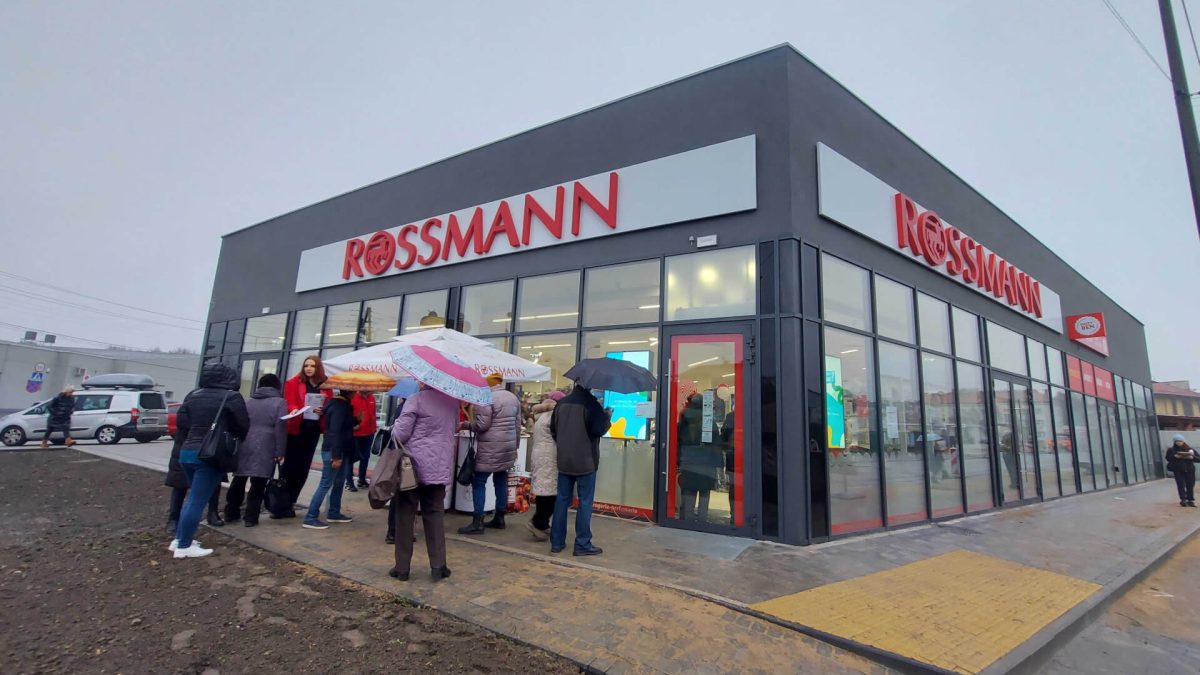 Piekary Śląskie. Otwarcie sklepu Rossmann przy ul. Jana Pawła II ...