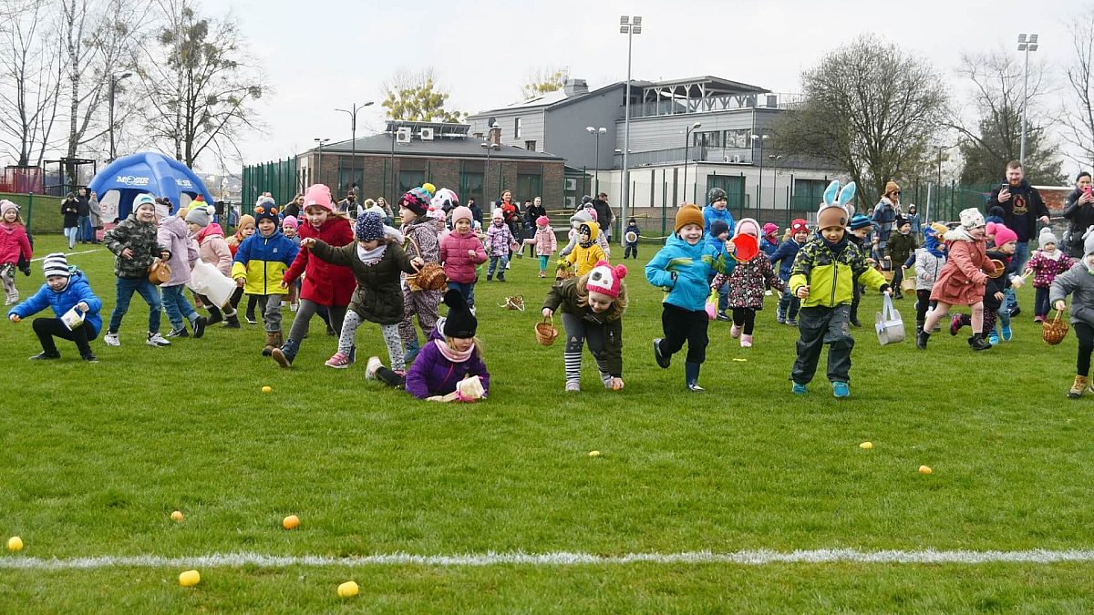 Świąteczne Zbieranie Jajek w Piekarach Śląskich 2023. Dzieci zebrały ...