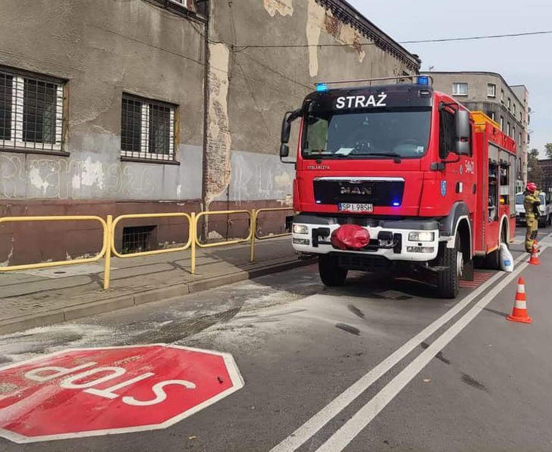 Pożar autobusu na ul. Bytomskiej w Piekarach Śląskich